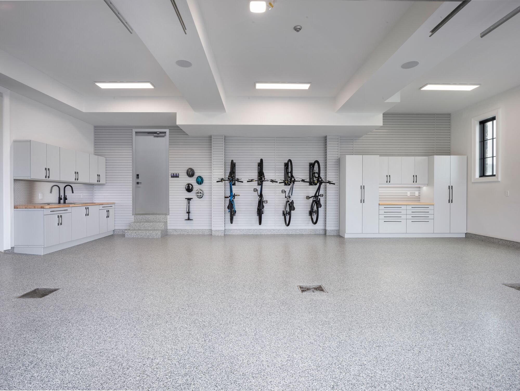 Garage Living | Aquino