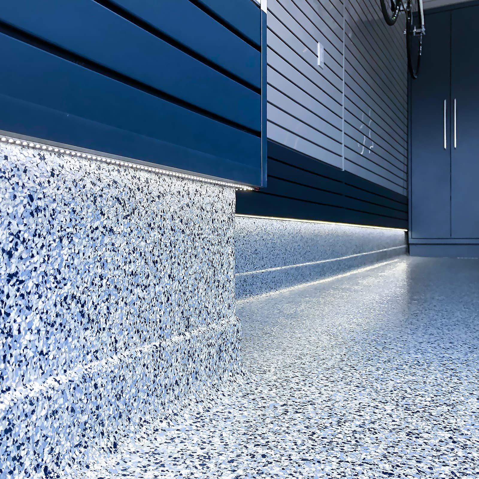 Comparison Guide for Polyaspartic vs Epoxy Floor Coating